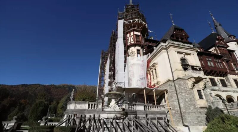 Ministerul Culturii a impus la Peleș rotirea periodică a personalului ...