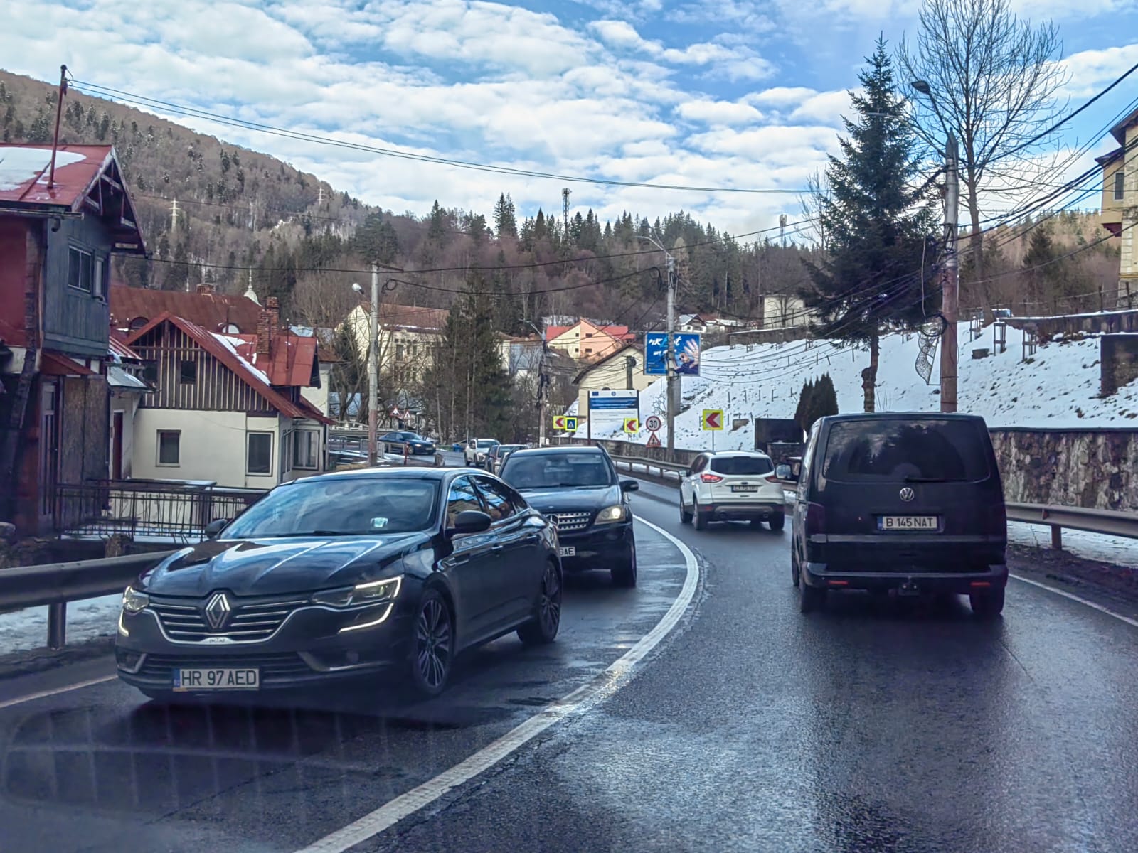 Circulația pe DN1. INFOTRAFIC: Aglomerație între Nistorești și Comarnic ...